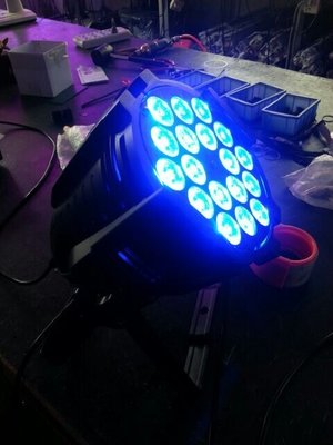 Indoor Using Led Par Lights , LED 18pcs*18w 6 In 1 RGBWA+UV Par Light