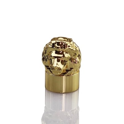 Gold Decorative Zinc Alloy Lion Head Perfume Bottle Cap For Cologne Package supplier