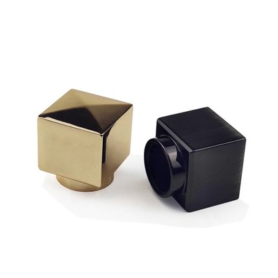 OEM Zinc alloy Perfume Caps Magnetic Cap Which Is Easy For Openning supplier