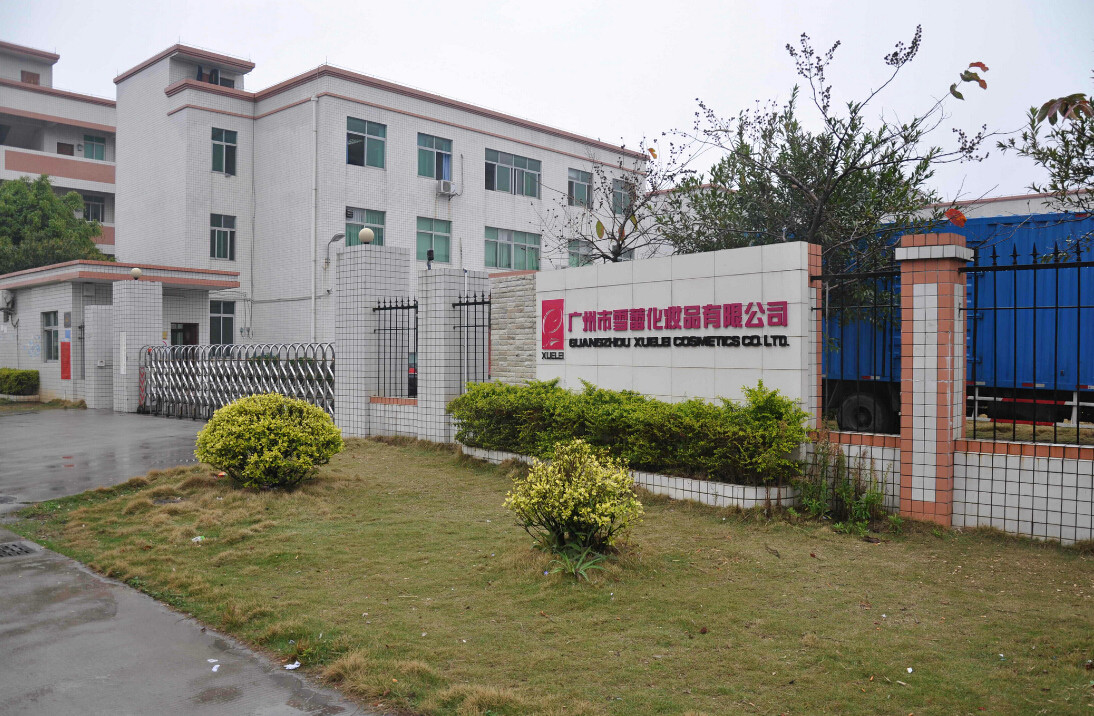 Guangzhou Xuelei Cosmetic Co., Ltd. factory production line
