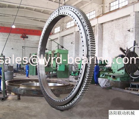 RKS.061.30.1904 SKF Slewing bearing with external gear ,1796x2073.4x68 mm