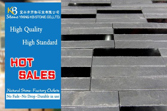Tumbled Surface Strip Pure Black Marble Mosaic Tiles Polished 10mm Thickness