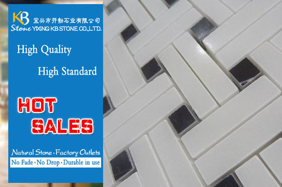 Black Dotes Mosaic Pattern Marble Mosaic Tile Sheets 10mm Thickness