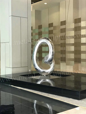 Polished Surface Circle Shape Abstract Outdoor Sculpture For Malaysia Hotel Decoration