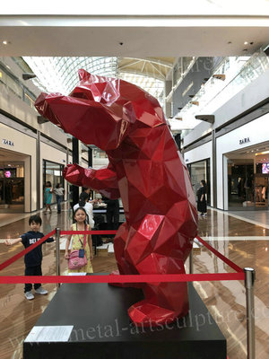 Red Color Fiberglass Bear Statue / Life Size Resin Statues For Museum Decoration