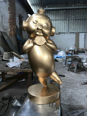 Indoor Decoration Cartoon Pig Stainless Steel Statue With Full Handicraft