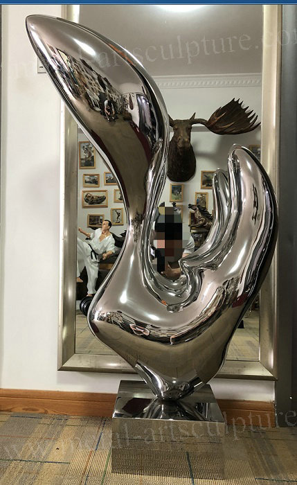 Modern Design Artwork Steel Garden Sculpture With Abstract Mirror Surface Finish