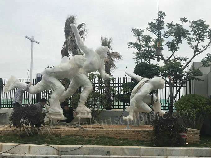 Mirror Surface Large Metal Wall Art Sculptures For Outdoor Road Decor
