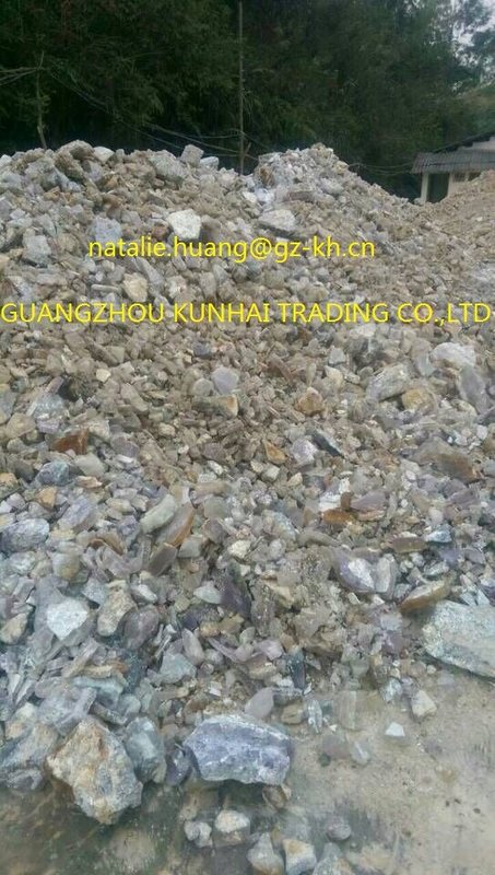 El alto fluorito de la pureza CaF2 amontona el estándar 10 - 70m m del 97% GB/T para la industria de la fundición