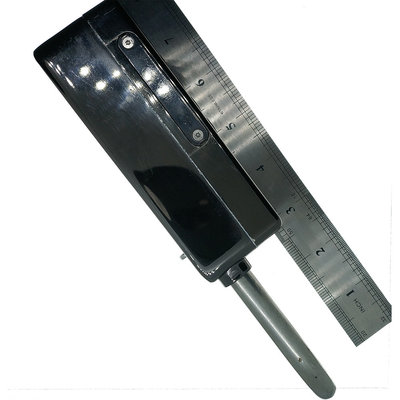 GPS locks for containers to live tracking containers and remote door control by SMS Web and APP