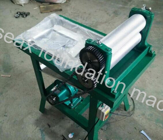 2018 Beekeeping equipment tools factory directly supply full automatic embossing beeswax comb foundation roller machine