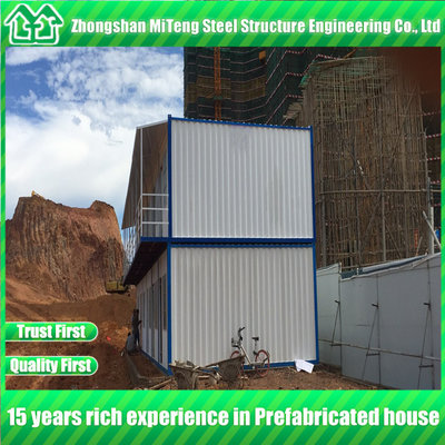 Luxury Prefab House Detachable Container House with Wooden Grain for Workers
