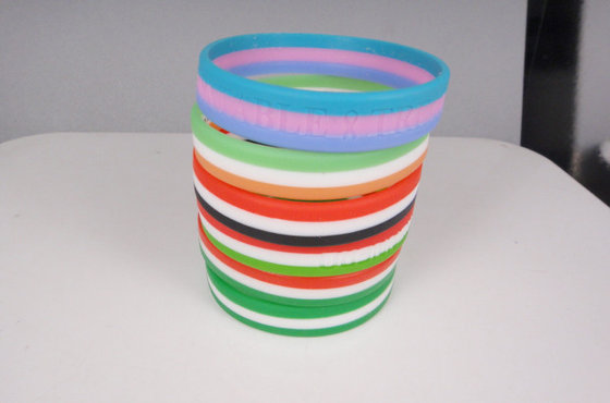 Promotion gift new silicone bracelet silicone wristband with country flag color