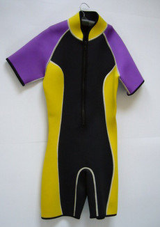 Environment Kids Shorty Wetsuit With Neoprene Material For Swimming