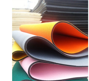 4mm / 3mm SBR Neoprene Styrene Butadiene Rubber Abrasion Resistance