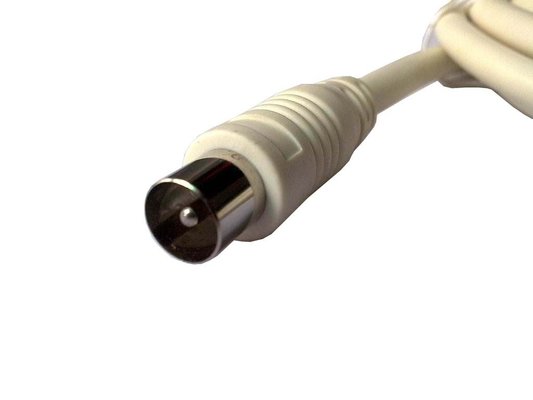 Belden tressant le cable connecteur coaxial de la télévision en circuit fermé CATV dactylographie la veste stabilisée UV
