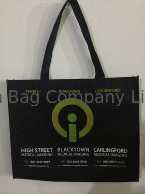 95gsm Degradable Non Woven Shopping Bag Black Embossing Printing With Handle