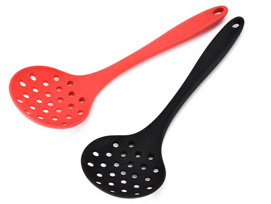 One piece food-grade silicone skimmer