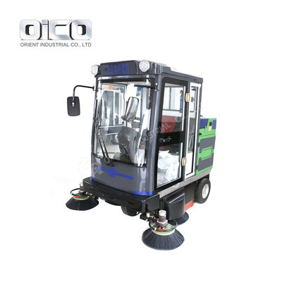 OICO E800FB Industrial Fully Enclosed Cab Floor Sweeper Electric Automatic Vacuum Road Cleaning Machine