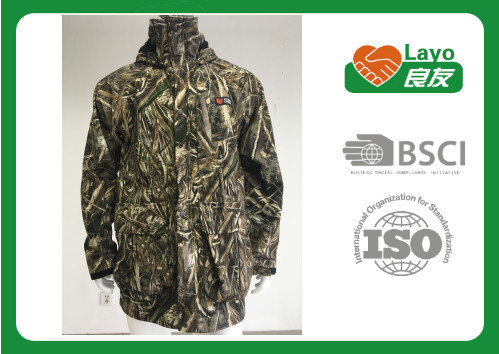 Mens Waterproof Outdoor Softshell Jacket Durable Polyester ISO 9001 Approval