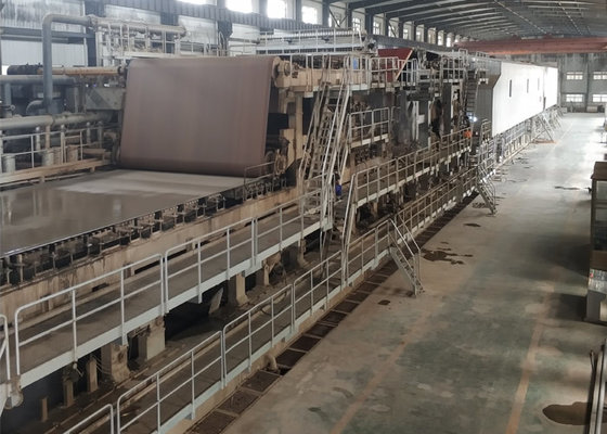 15 - 750T/d-Kraftliner-Papier-Herstellungs-Maschine in der Papiermaschinerie