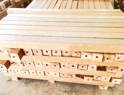 Industrial Auxiliary Equipments Wood Sawdust Block Making Machine 12 Month Warranty