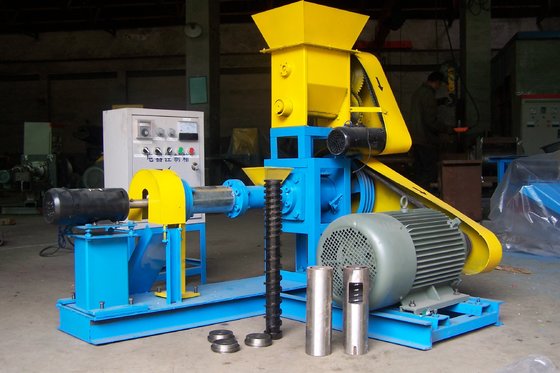 Double Screw Fish Feed Manufacturing Machine , Floating Fish Feed Puffing Machine