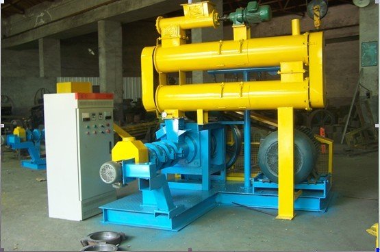 150-2000kg Pets Birds Fish Feed Extruder Machine / Puffing Machine CE Approved
