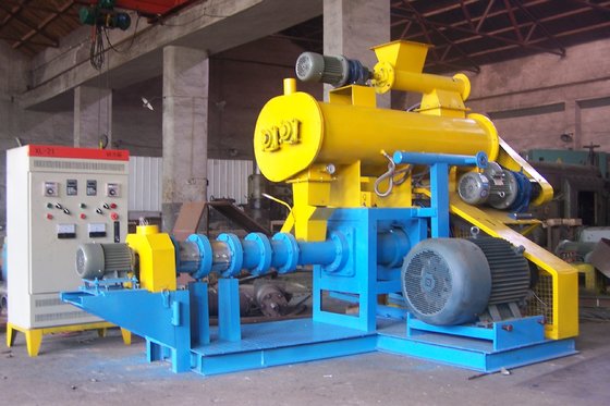 Animal Fish Feed Making Machine , Fish Feed Production Equipment One Year Warranty