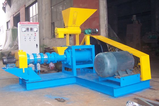 Floating Fish Feed Pellet Making Machine With Feeding Speed Adjustable
