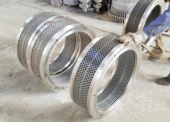 Alloy Steel Pellet Mill Spare Parts Matrix Ring Die Roller Set Roller Shell