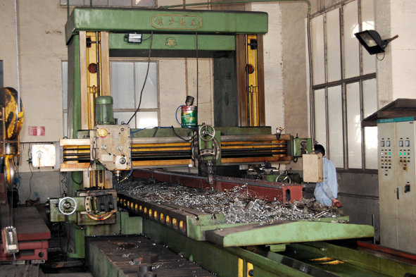 WUXI H-WELDING MACHINERY CO.,LTD manufacturer production line