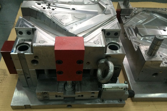 ISO 9001:2008 Factory For Plastic Injection Molding Services With Mirror Surface