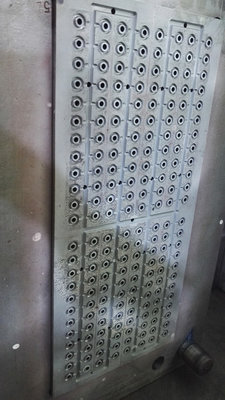 EDM Texture 192 Cavities Multi Cavity Mold for POM Plastic Buttons Mould Making