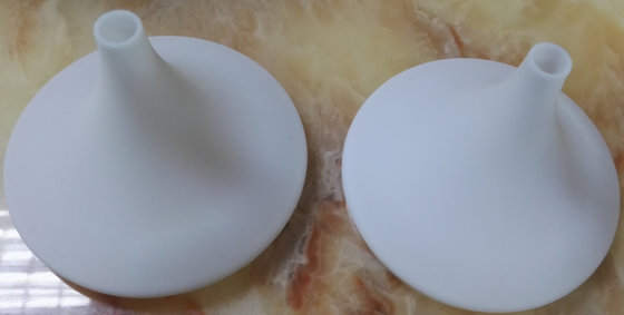 2 Cavities Edge Gate Custom Injection Molding For Milky PP Polypropylene Funnel