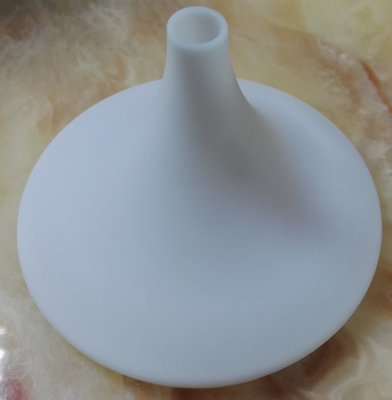 2 Cavities Edge Gate Custom Injection Molding For Milky PP Polypropylene Funnel