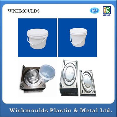 PP Material Injection Moulded Plastic Bucket With Lid Bucket Mould 300,000 Shots