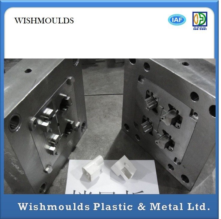 Heat Treatment Steel Plastic Injection Mold 50 HRC Hardness Single / Multi Cavity