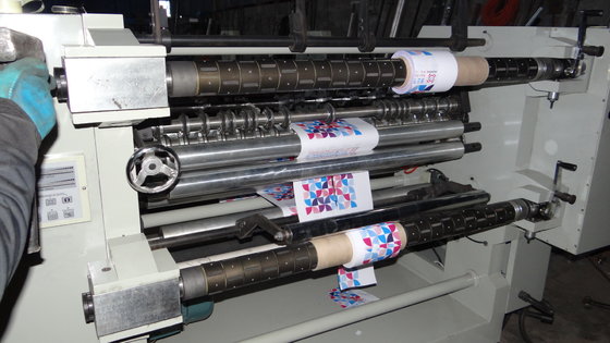 Full Automatic Vertical Slitting Rewinding Machine For Non Woven Fabric