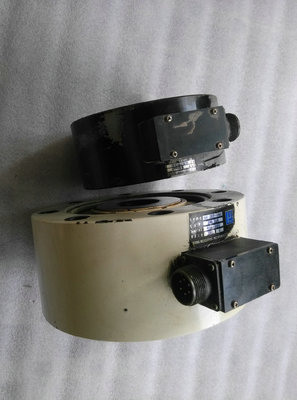 Sell Niigata Injection pressure sensor : SH-20T-166 ,Load cell amplifier LC210