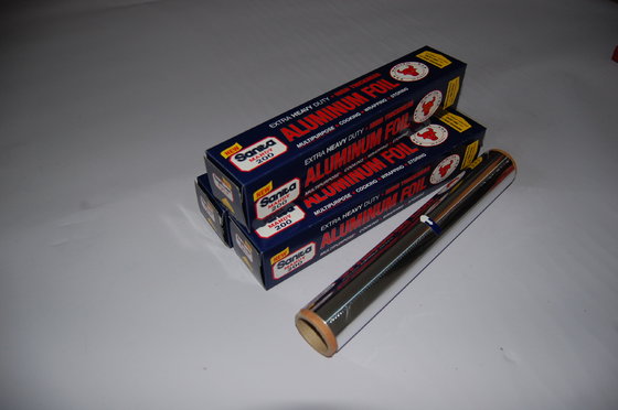10Mic X 12Inch X 25FT Aluminum Foil Roll Packed In Color Box With Cutter