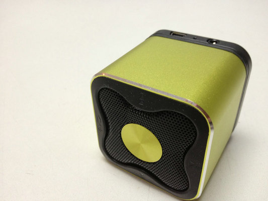 Wireless Hand-free Stereo 3.7V Red, Black,Gold,Green,Blue Rechargeable Bluetooth Speakers For Iphone