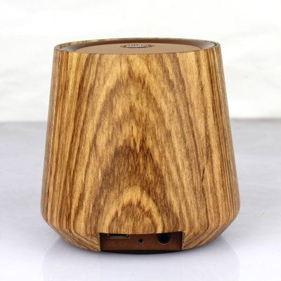 Wooden Hands Free Bluetooth Speakr V2.1 EDR For Laptop / MP3 / MP4