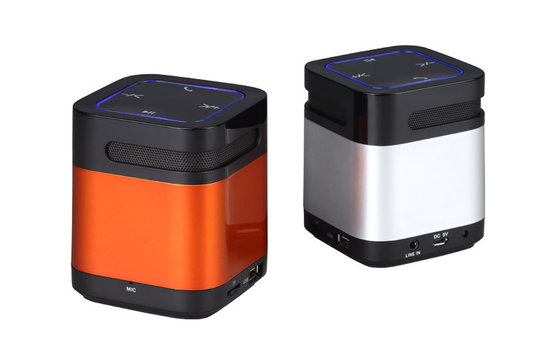 metal material design portable Wireless Bluetooth Speakers Support TF card / U disk