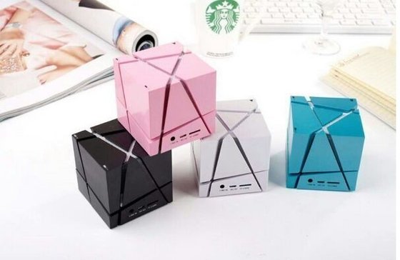 Q1 Magic Cube Square Portable Stereo Wireless Subwoofer Bluetooth music speaker for iphone