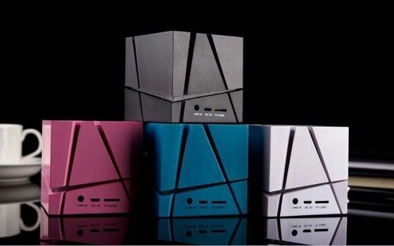 Q1 Magic Cube Square Portable Stereo Wireless Subwoofer Bluetooth music speaker for iphone