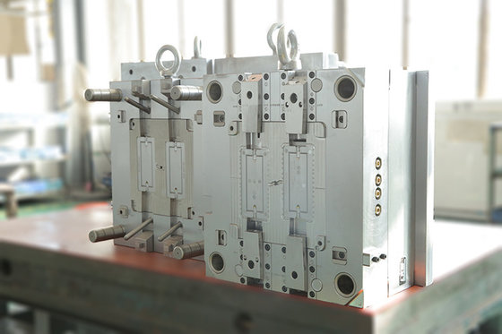 HDPE PP POM Injection Mold Components Plastic Moulded Parts Multi Or Single Cavity
