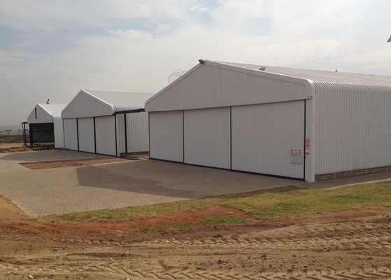 Prefabricated Light Steel Structure Hangar Up To 200km/H Wind Resistance