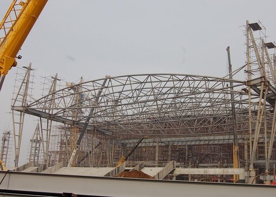 Arc Roof Pre Built Metal Buildings Steel Structure Pipe Truss Exhibition Hall