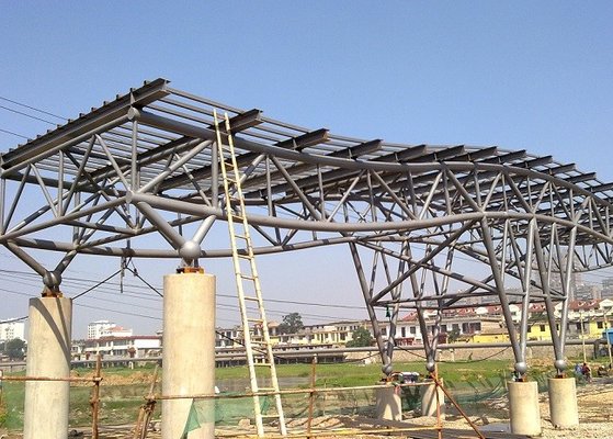 Modern Design Steel Pipe Trusses Prefabricated Steel Pedestrian Bridges